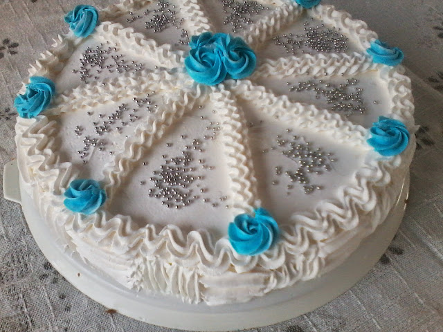 ELVIRA SALGADOS "BOLOS, DOCES E SALGADOS": BOLO REDONDO DECORADO II